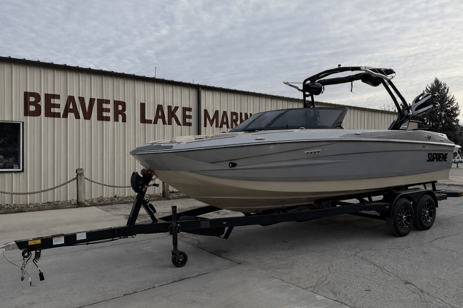 2026 Supreme S220 - Beaver Lake Marina